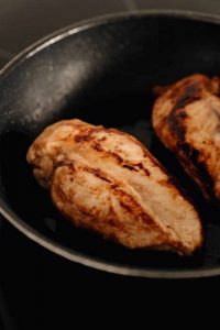 Overcooked Chicken Breast - 7 Mistakes To Avoid When Cooking