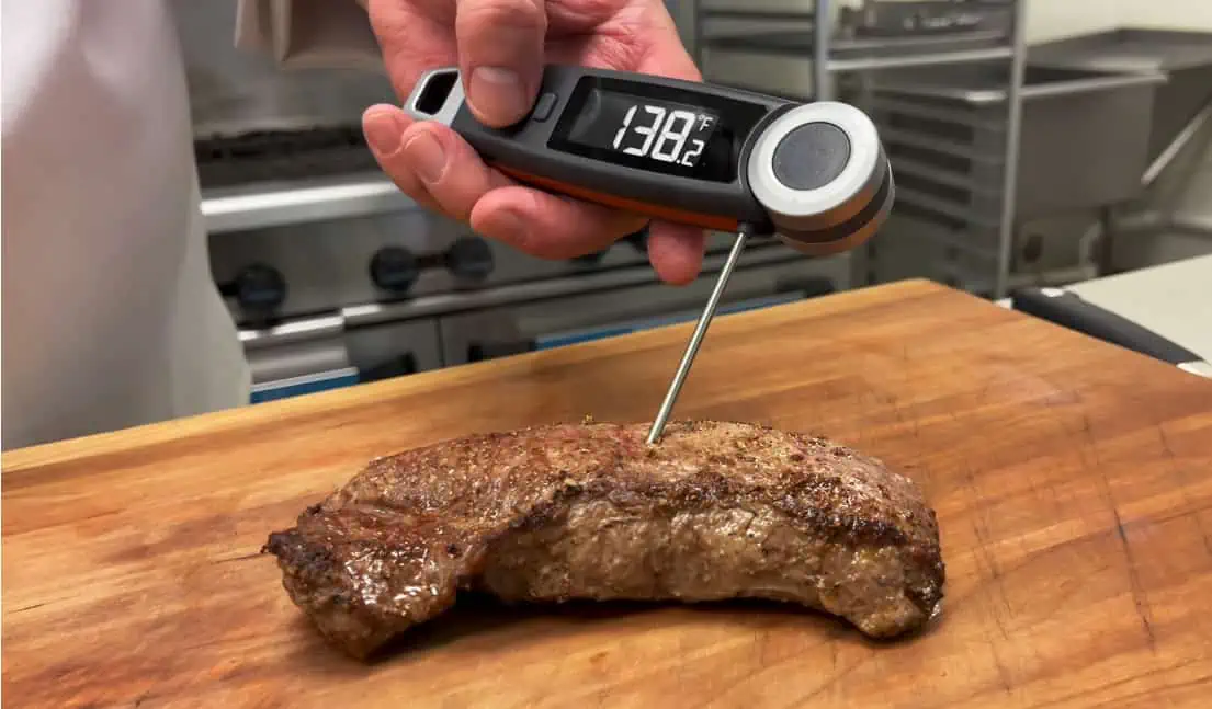Use ChefsTemp Thermometer to Measure Food Temperature | ChefsTemp