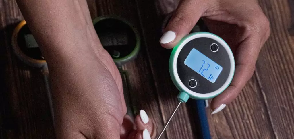 Pocket Pro 1-Second Rechargeable Instant Read Thermometer