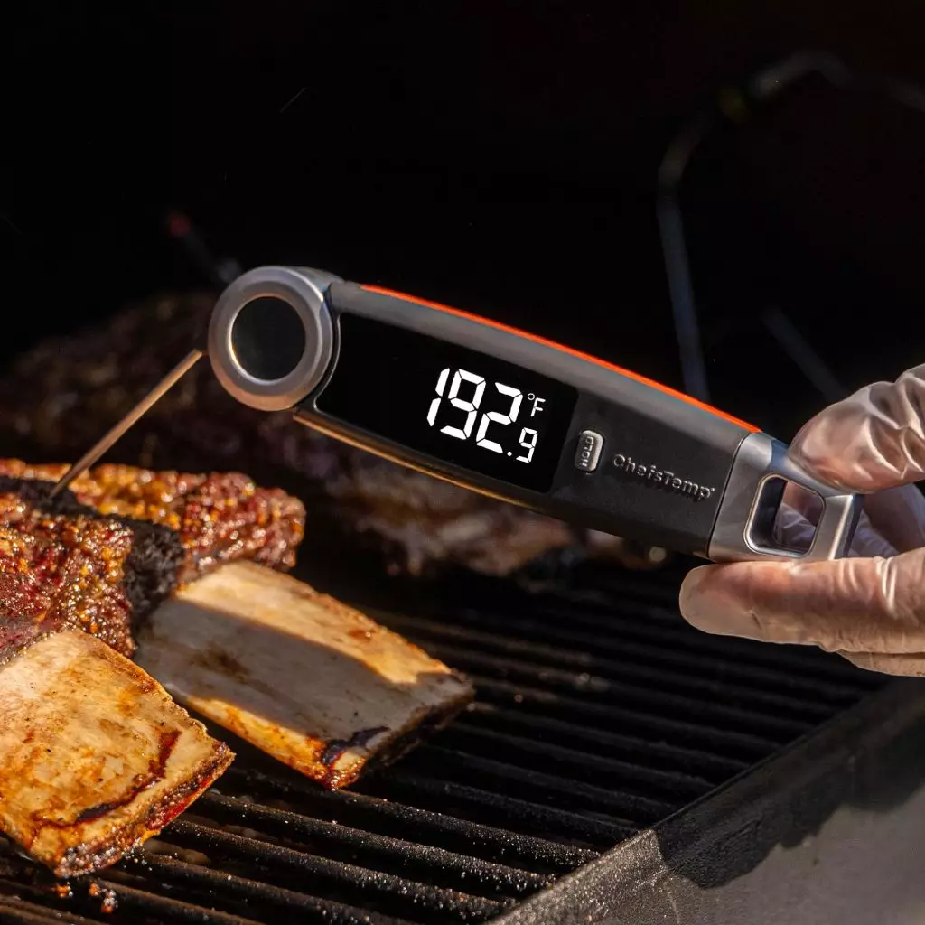 ChefsTemp Finaltouch X10 instant read meat thermometer